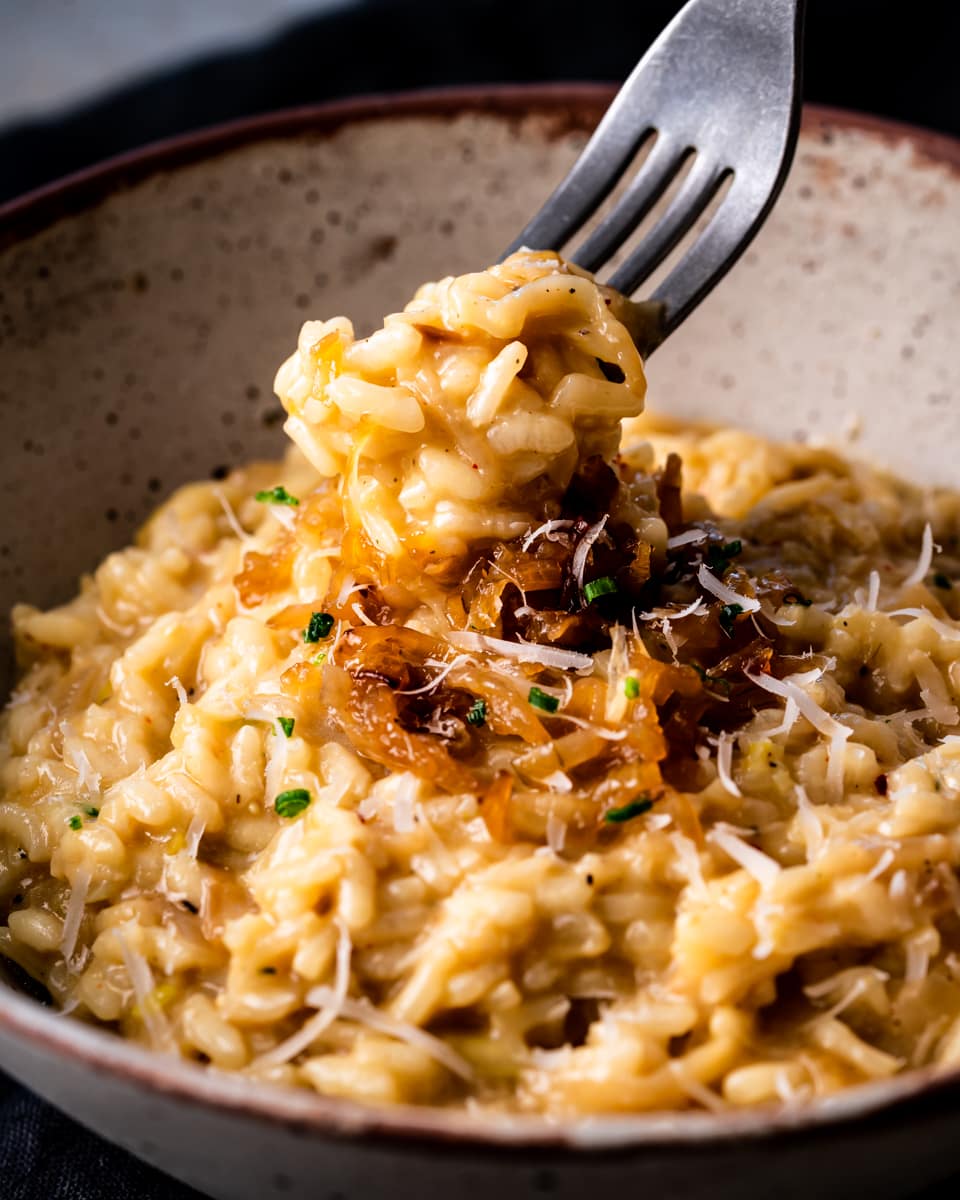 Vegan Caramelised Onion Risotto - School Night Vegan