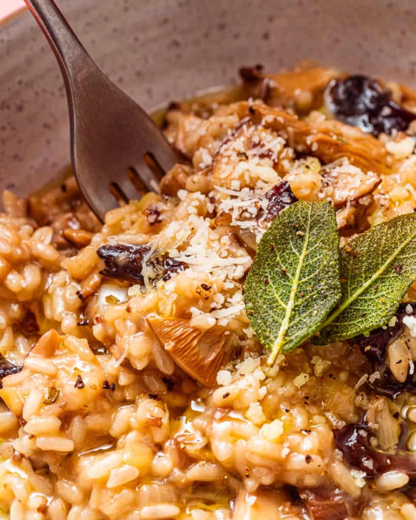 Vegan Mushroom Risotto - School Night Vegan