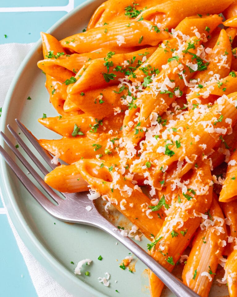 Creamy Gochujang Pasta - School Night Vegan